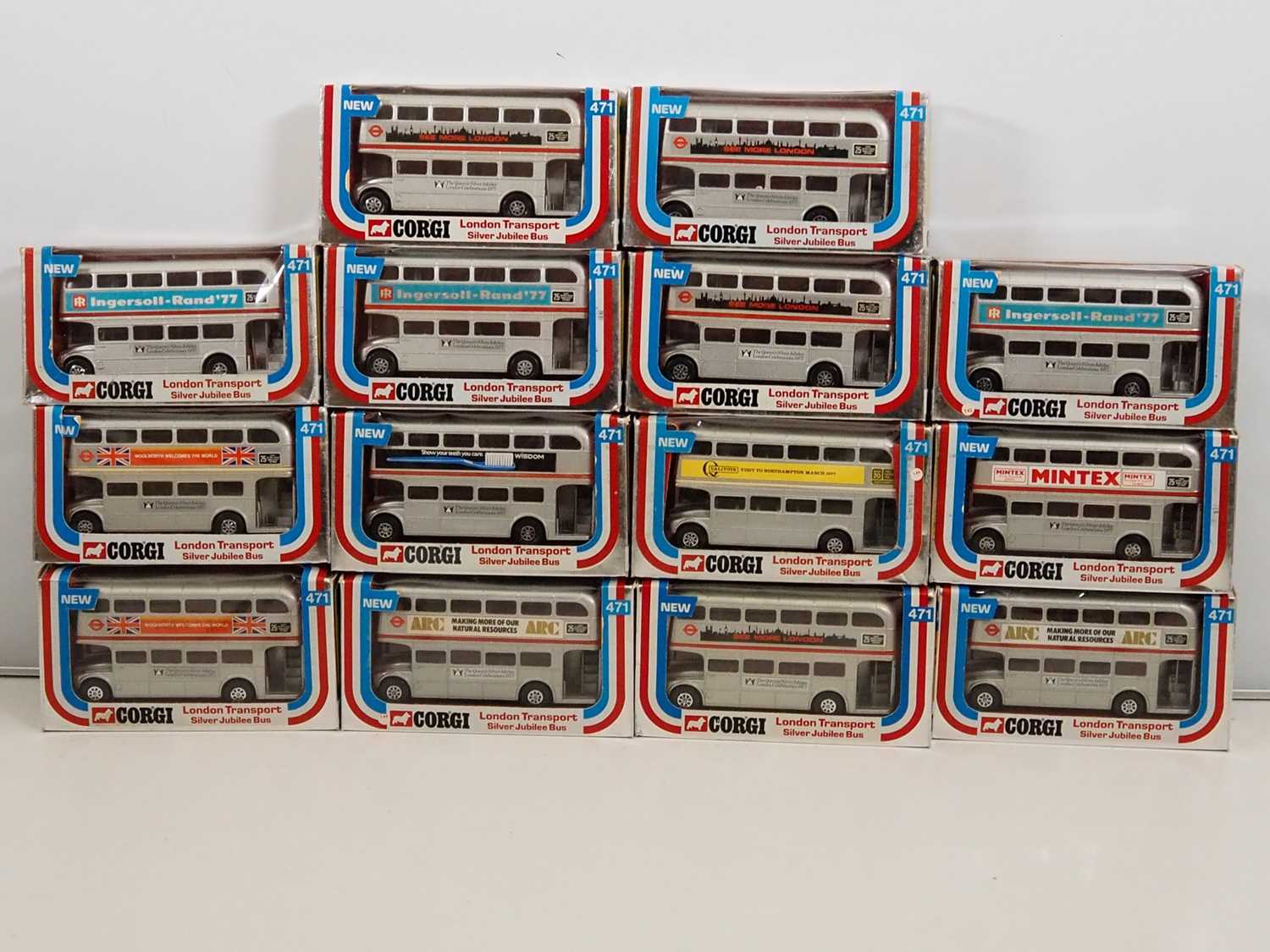 Lot 453 - CORGI - #471 Silver Jubilee Routemaster