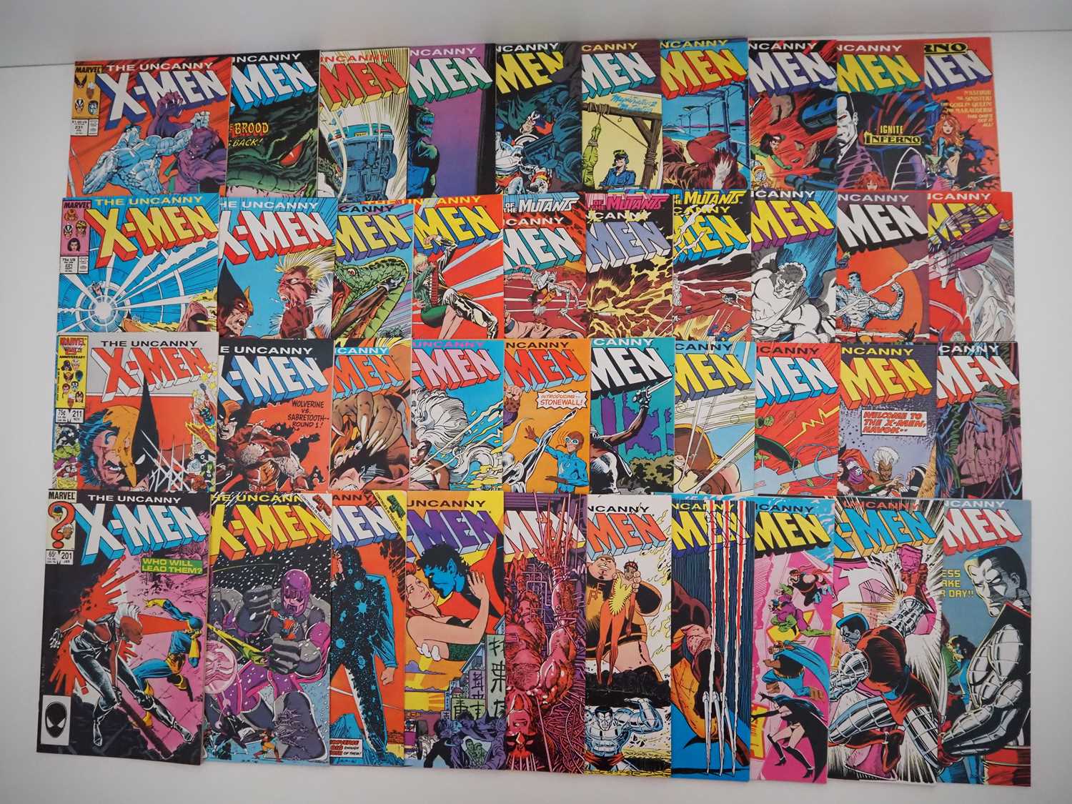 Lot 219 - UNCANNY X-MEN #201 to 240 (40 in Lot)