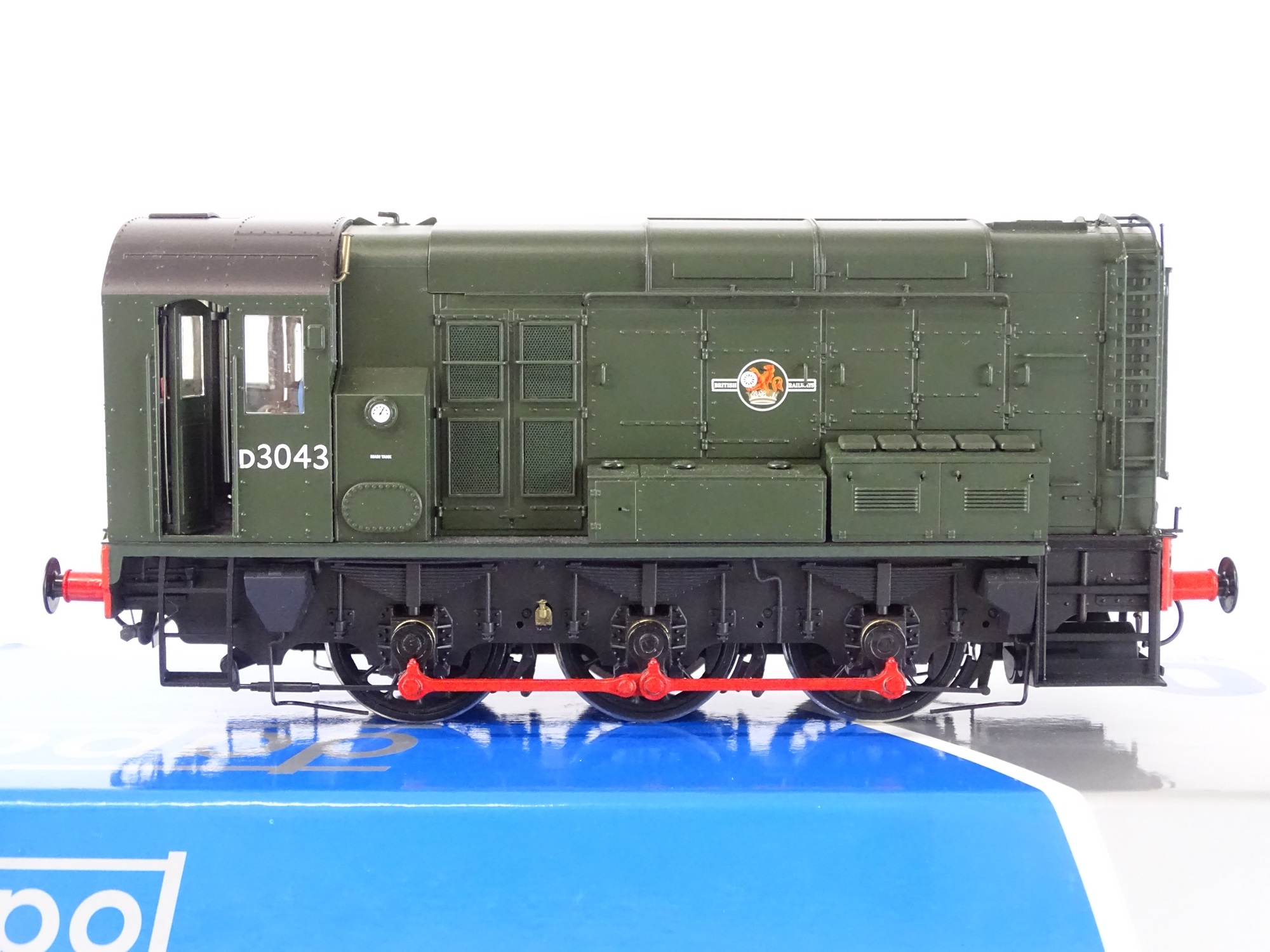 Lot 554 - A DAPOL O Gauge 7D-008-000 Class 08 Diesel