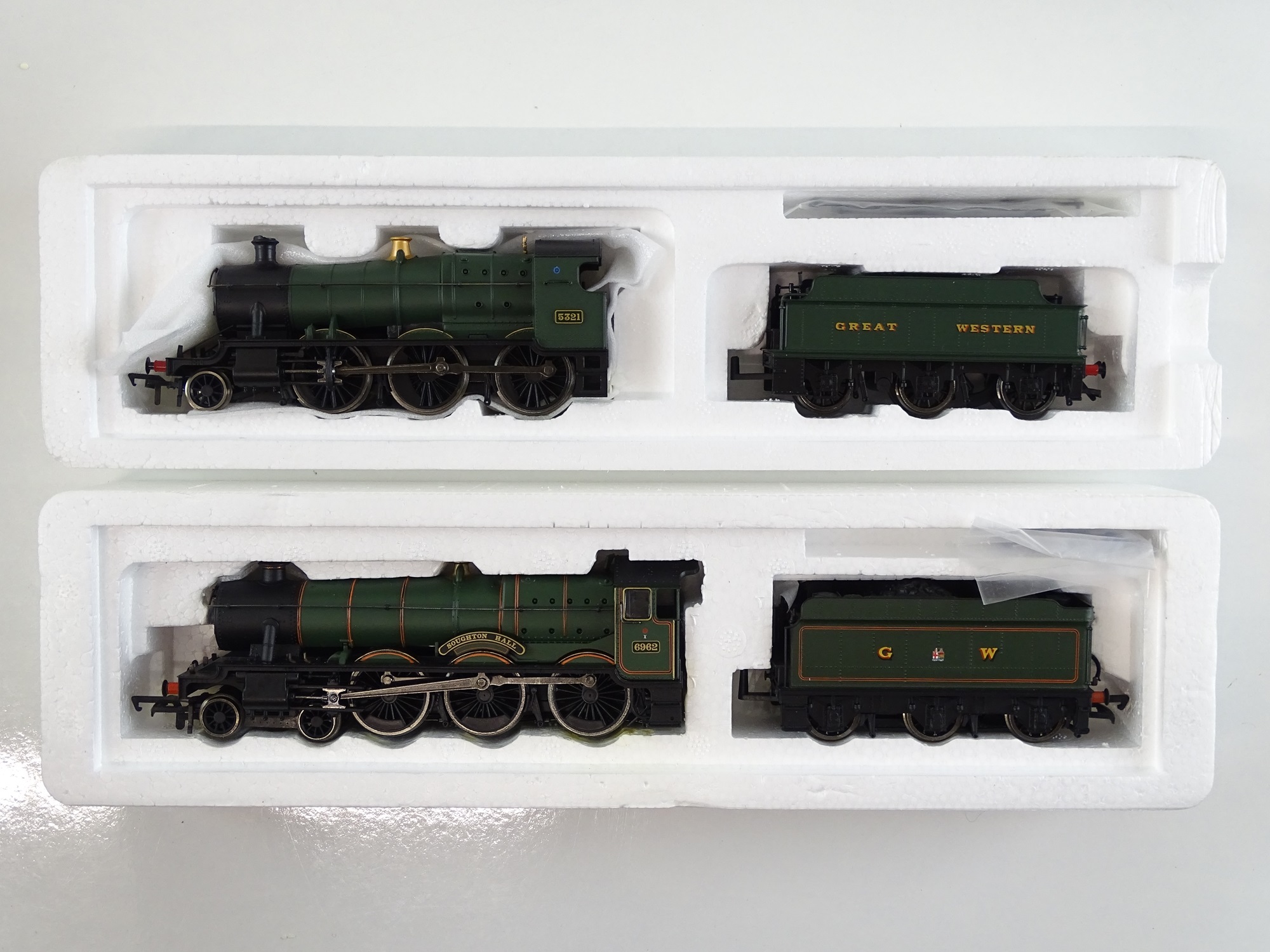 Lot 564 - A pair of BACHMANN steam locomotives