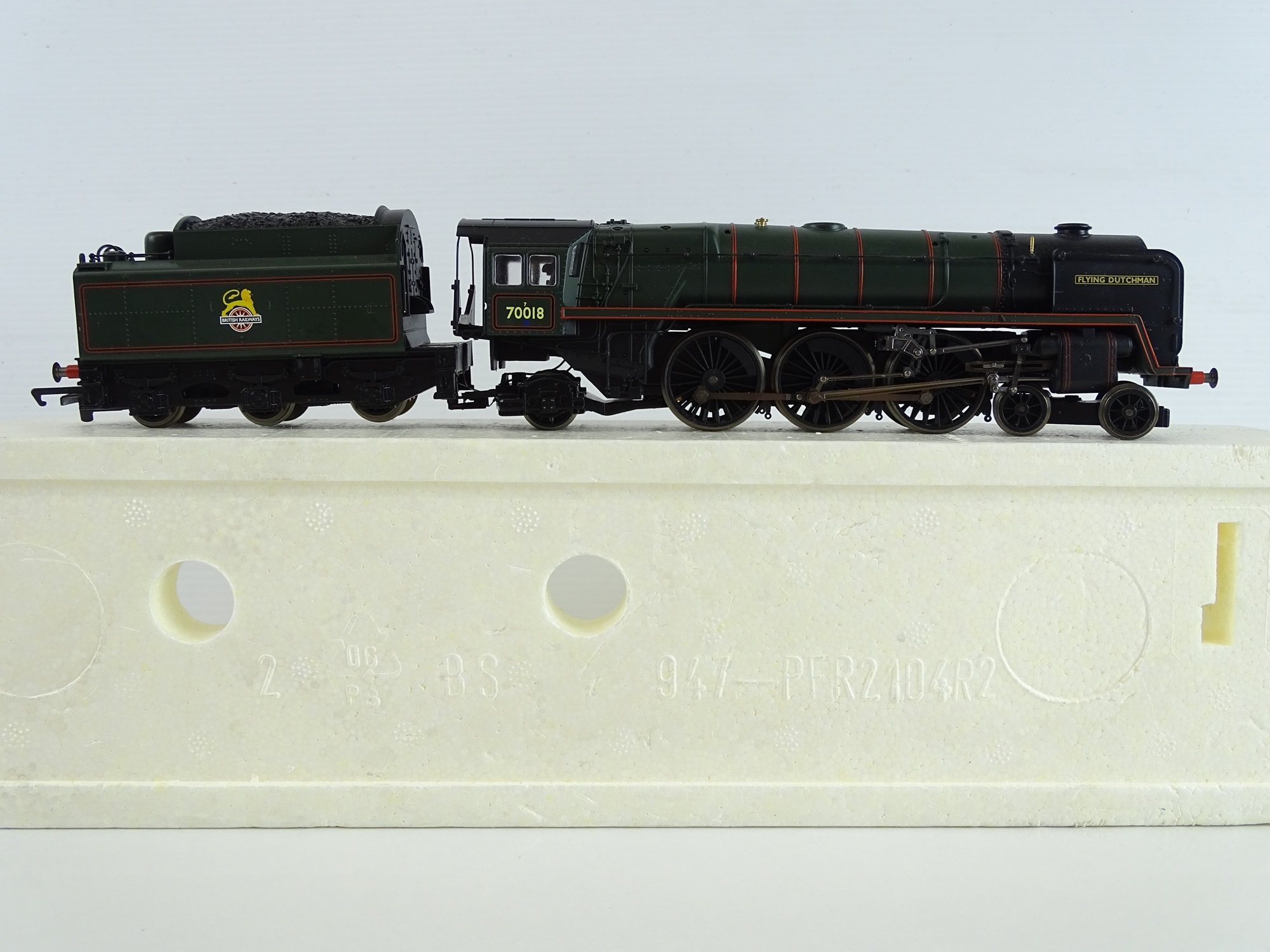 Lot 592 - A HORNBY R2387 Britannia Class steam