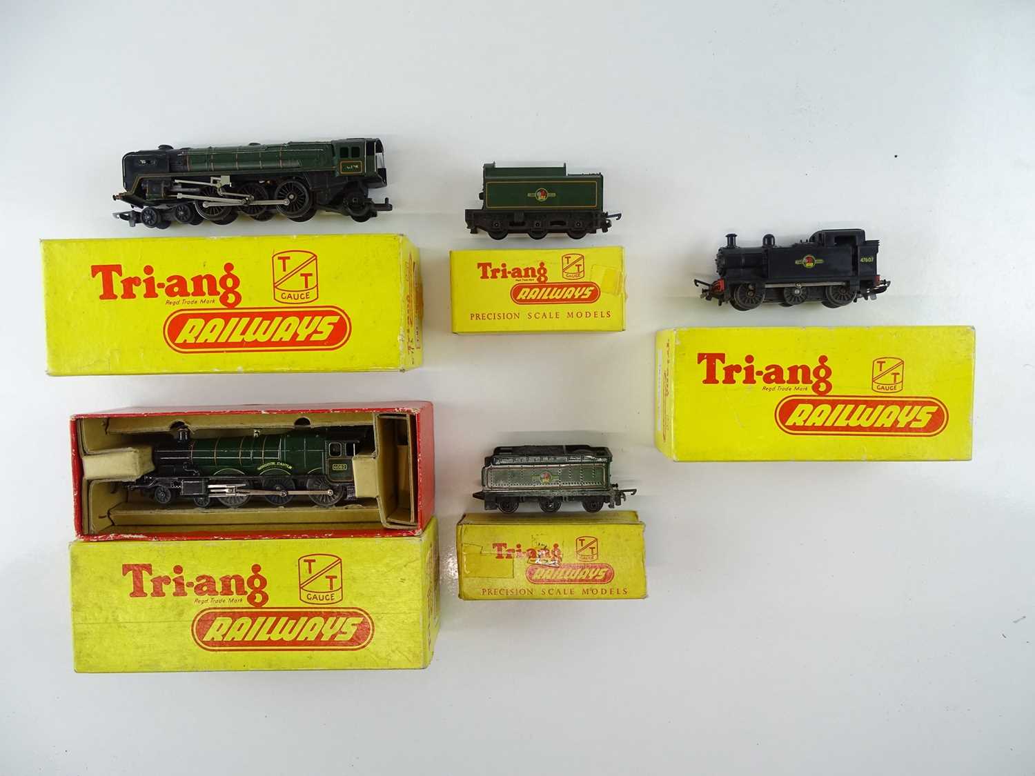 Lot 153 - A group of TRI-ANG TT Gauge steam