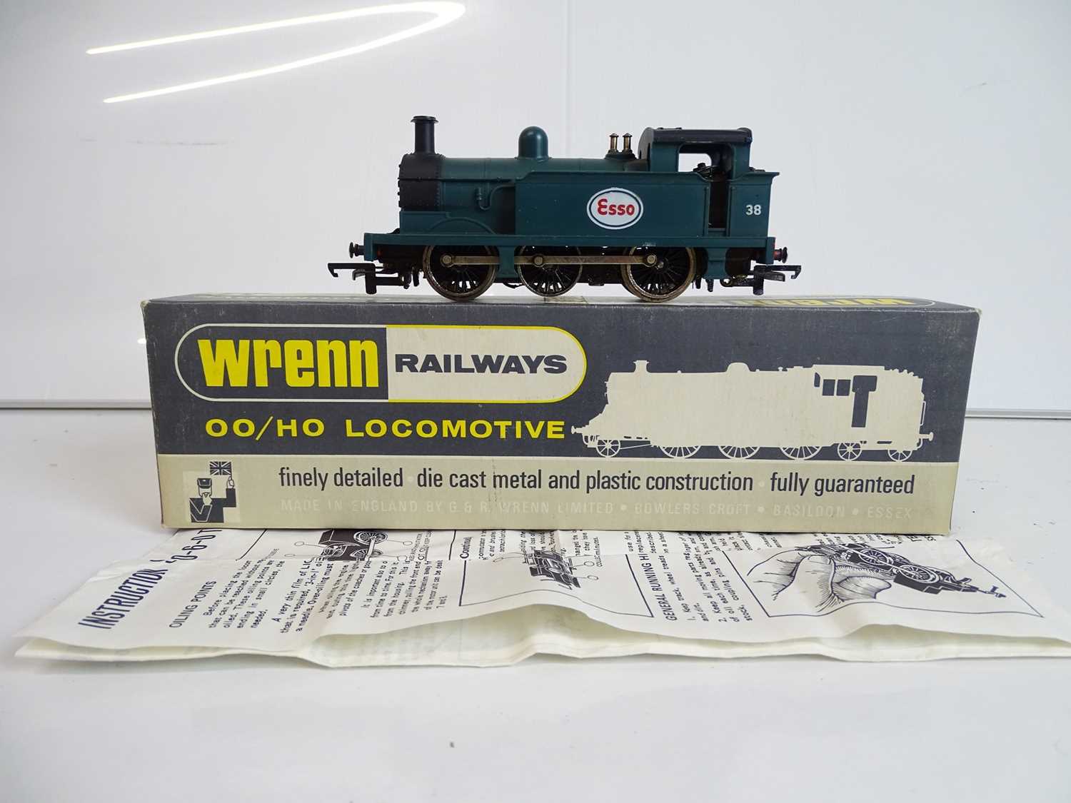 Lot 487 - A WRENN W2201 OO Gauge Class R1 steam tank