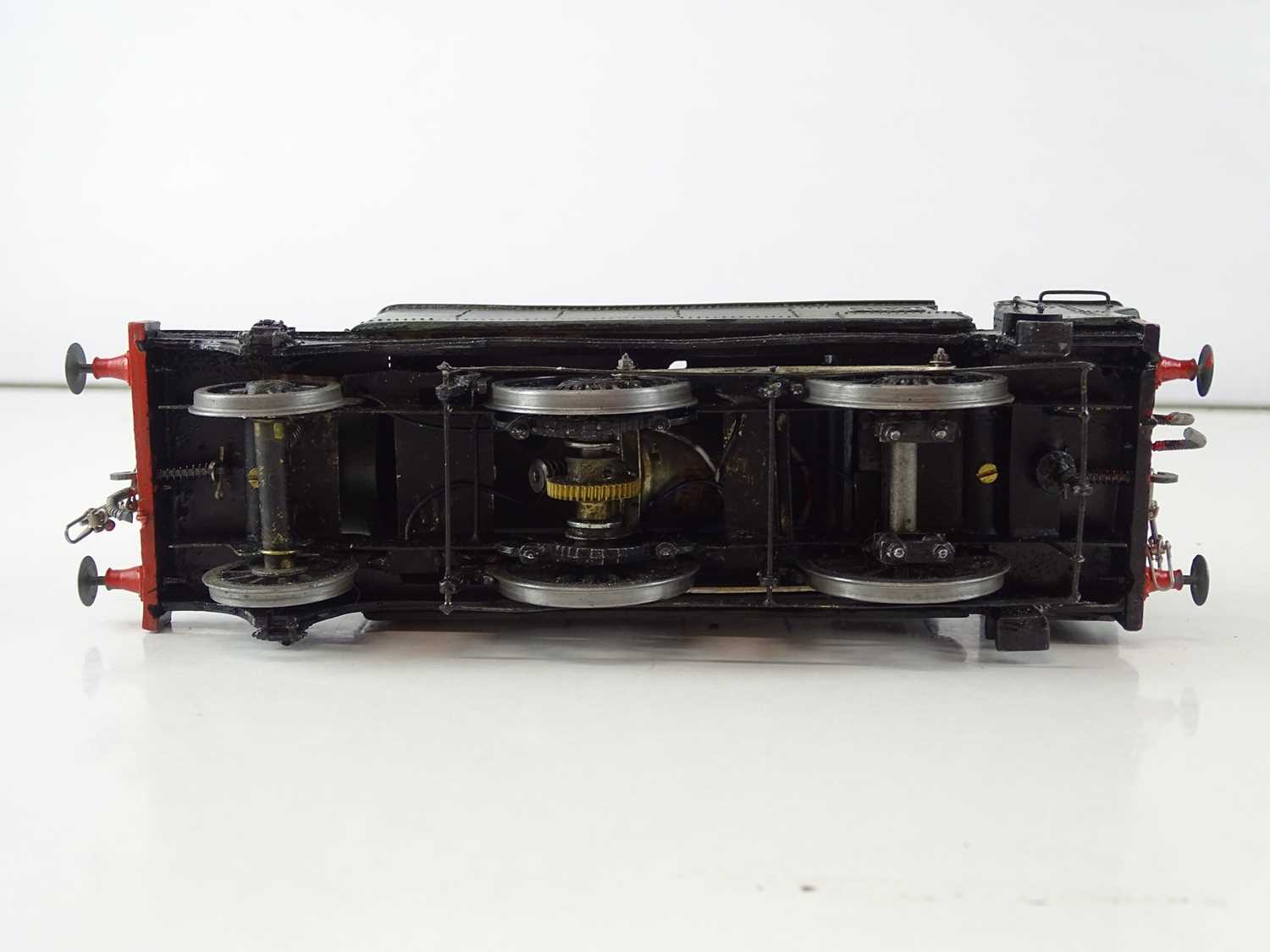 Lot 542 - A kitbuilt O gauge finescale "Metro Tank"