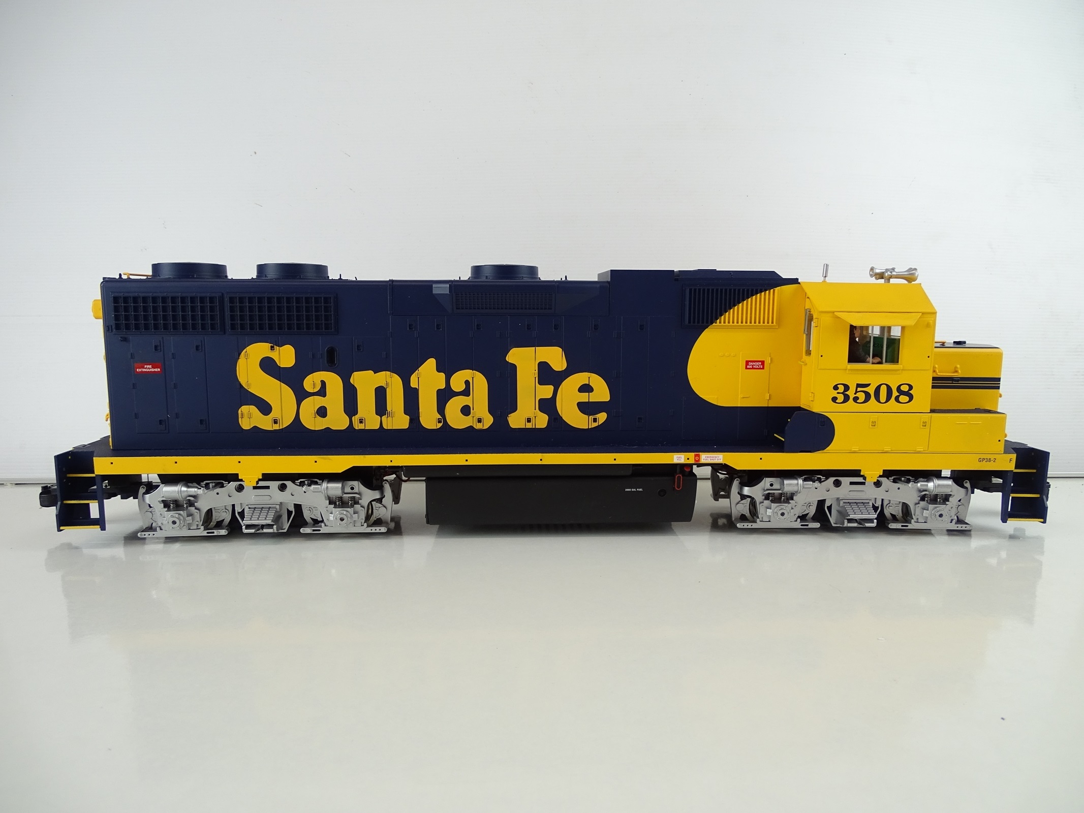 Lot 574 - A USA TRAINS American outline G Scale R22207